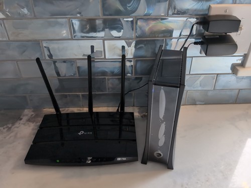 E31U2V1 Internet Cable Modem. Docsis 3.1 TP-link Archer A7 AC1750 ...