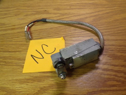 DL Mini LImit Switch 22mm *FREE SHIPPING* | eBay