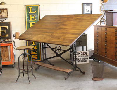 1900-1950 - Vintage Industrial Dining Table