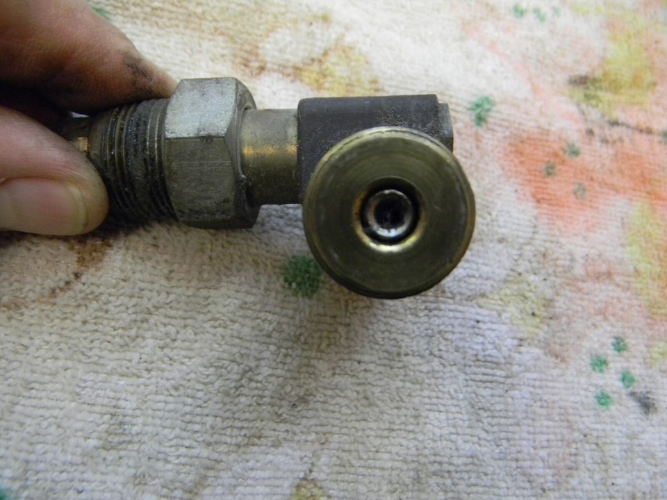 1962-1974 Corvette Speedometer / Tachometer Cable Adapter - 90 Degree ...