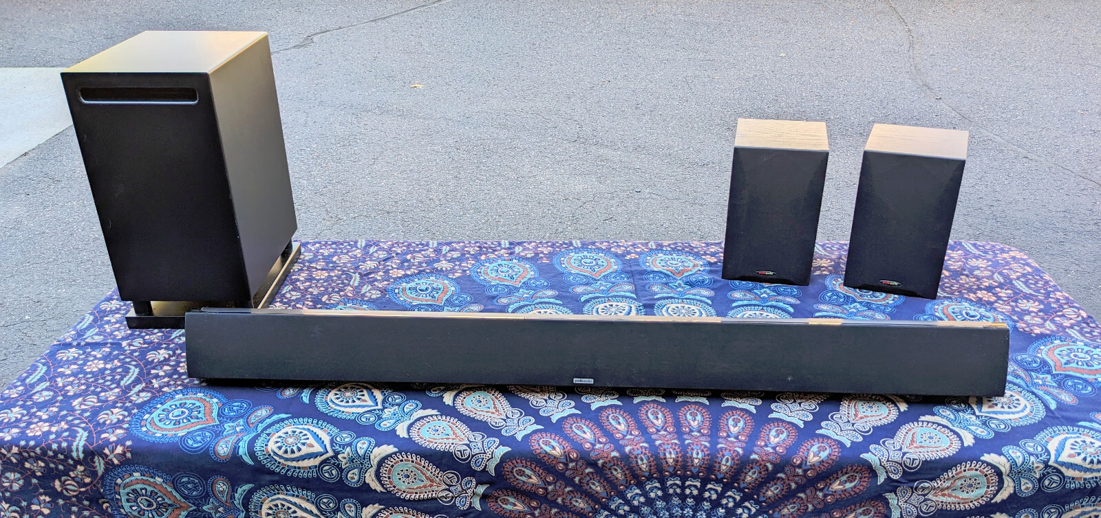 Polk Audio Surroundbar 50, R15 bookshelf speakers and Onix XSub ...