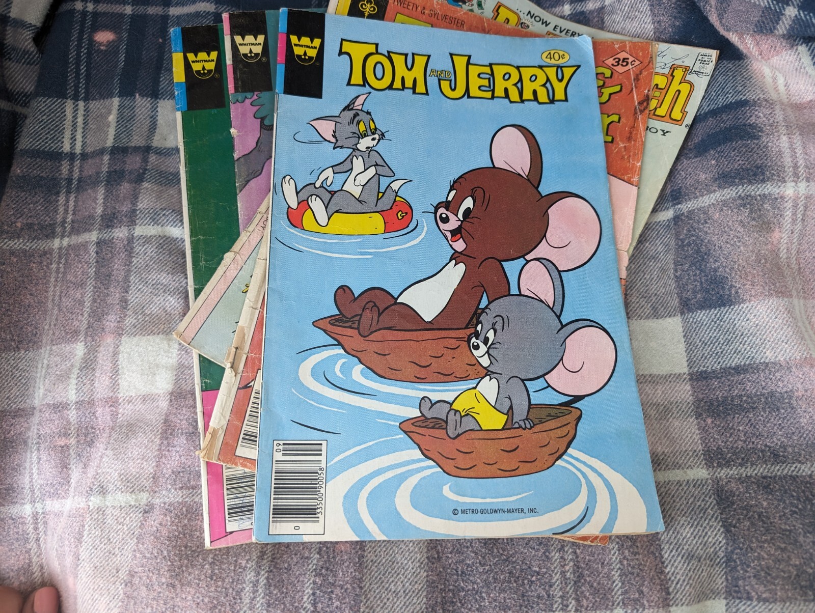 Set of 5 vintage cartoon comic books; Winnie, Tom & Jerry, Tweety ...
