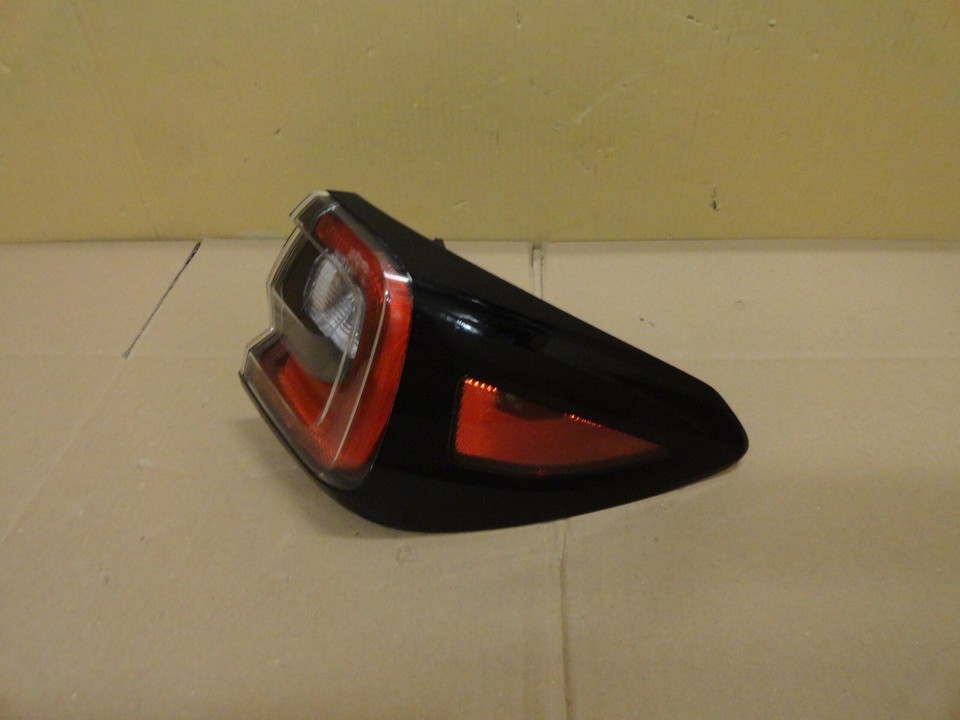 2020 - 2023 Subaru Outback oem Passenger Right Halogen LED Tail Light ...