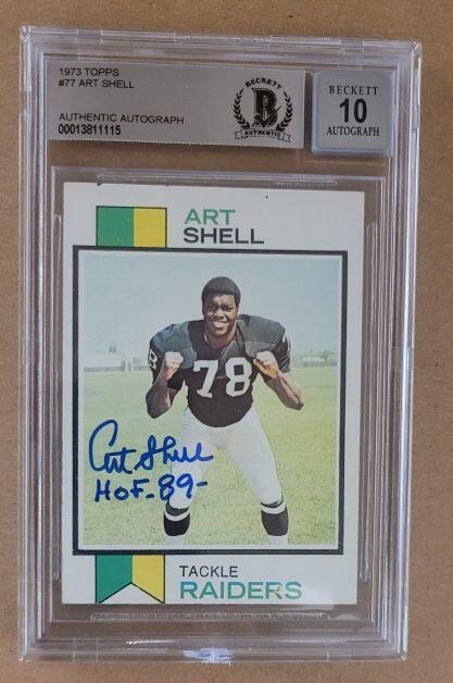 Autographed 1973 Topps Art Shell Raiders Rookie Card #77 Beckett ...