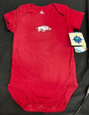 Arkansas Razorbacks Newborn Baby Boy Bodysuit Creeper 12 Months New | eBay