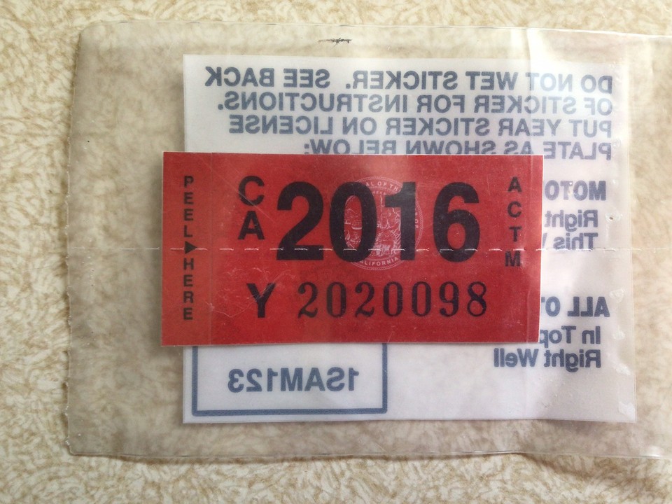 2016 - CALIFORNIA LICENSE PLATE - YEAR REGISTRATION STICKER - NOS | eBay