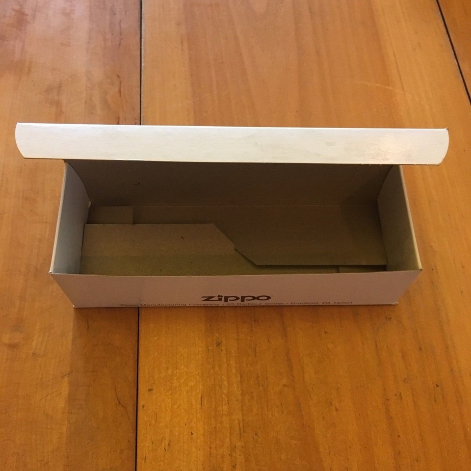 Zippo Manufacturing Company White Empty STORAGE BOX For Boxed Lighters ...