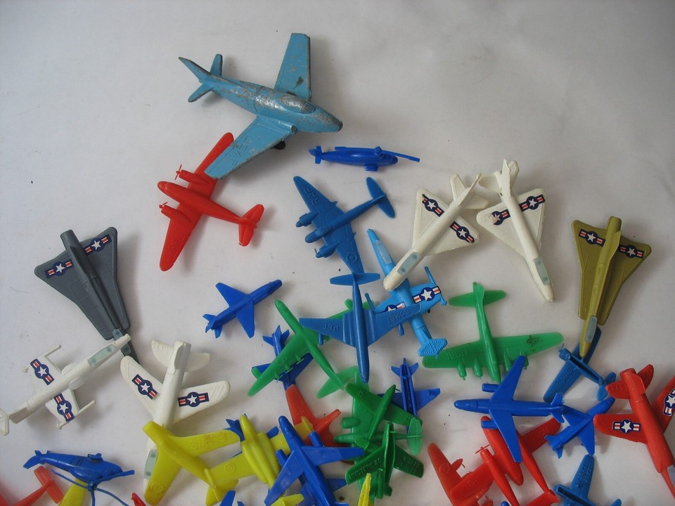 Vtg Lot 65 USAF Plastic Toy Airplanes Helo Jet Bomber 1960’s Military ...