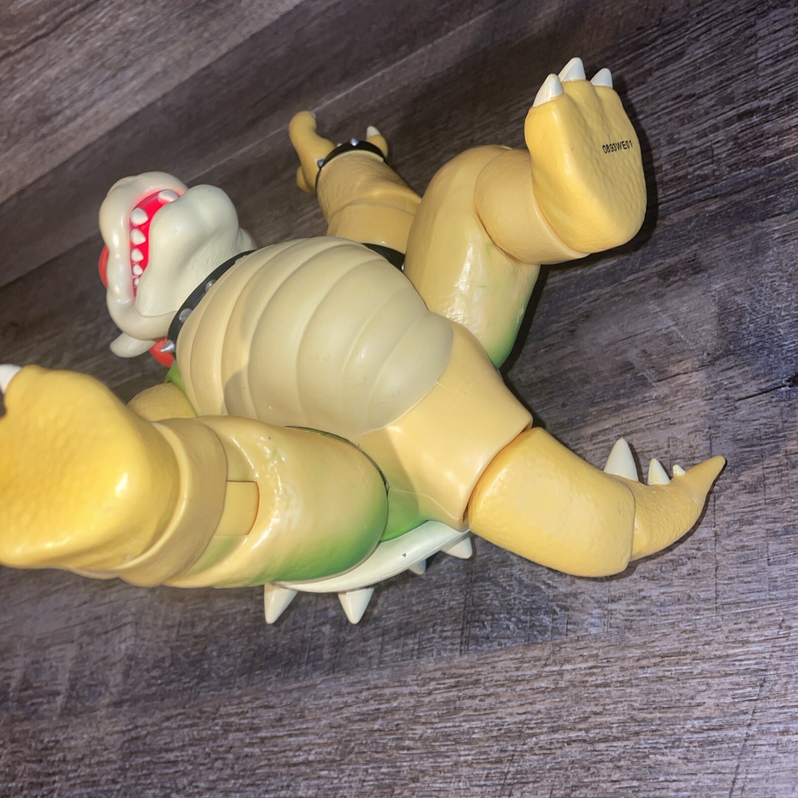 Nintendo The Super Mario Bros. Movie Bowser Figure with Fire Breathing ...
