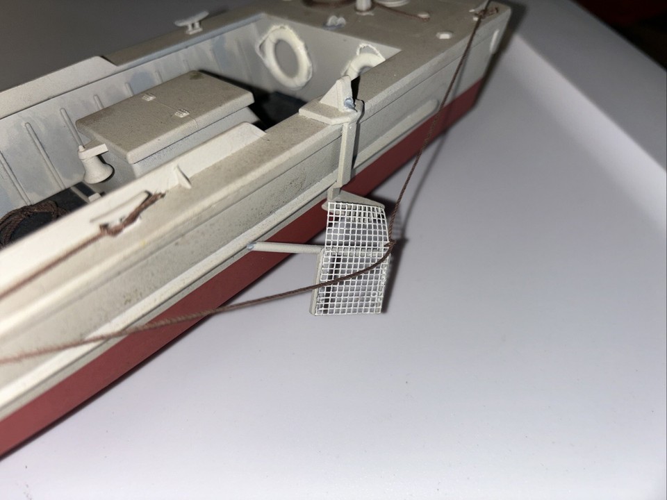 REVELL UDT BOAT 1/35 SCALE US NAVY SEALS PLASTIC KIT MODEL BUILT *NO ...