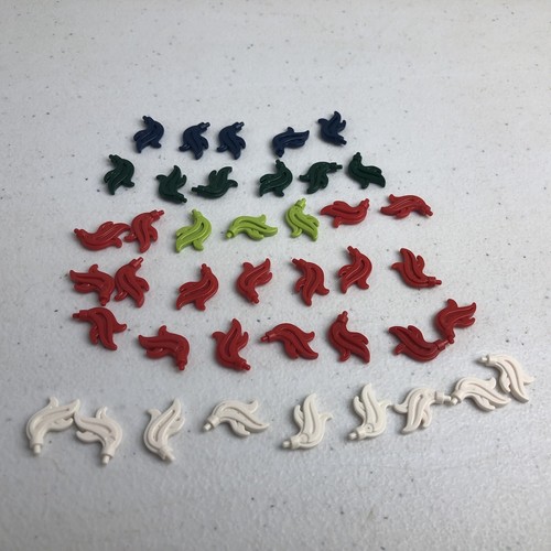 Lego Lot 31 64647 Feather Plume Minfigure 5 Dk Blue 6 Dk Green Red Lime ...