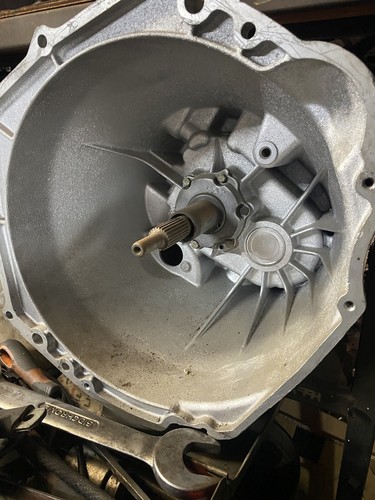 COMMODORE VS VT V8 GEARBOX RECONDITIOND GETRAG MANUAL 5 SPEED | eBay