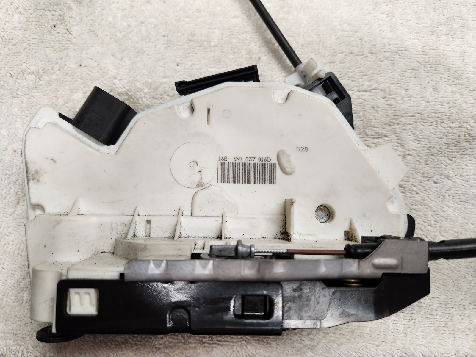 2009-2012 VW CC Passat 5N1 837 016D Front Right Passenger Side Door Latch OEM | eBay