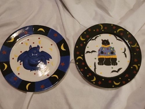HALLOWEEN DESSERT OR SALAD PLATES Cat and Bat 2pc 8" | eBay