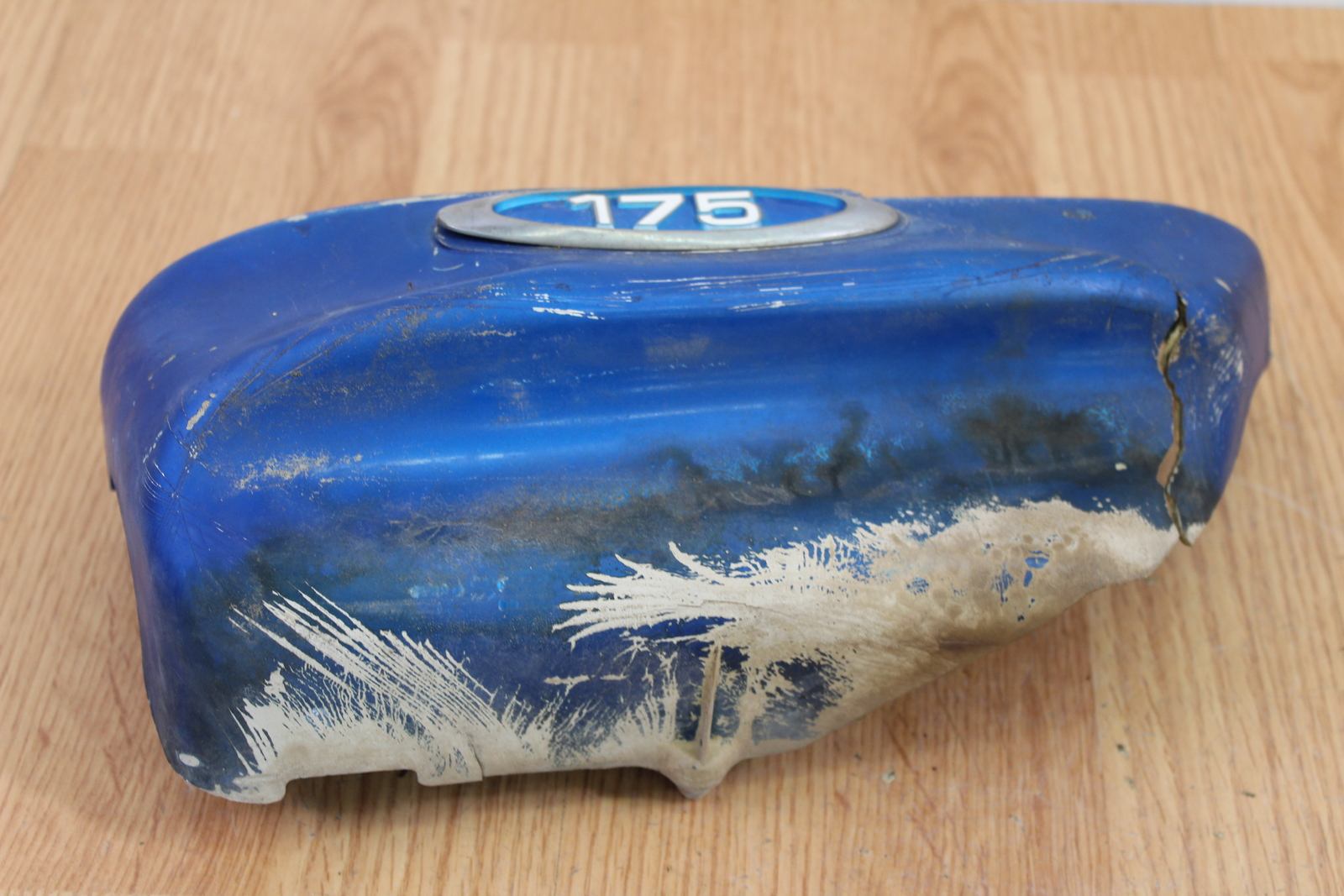 1969 HONDA CL175 K3 SCRAMBLER Left Side Cover / Lt. Panel With Emblem ...