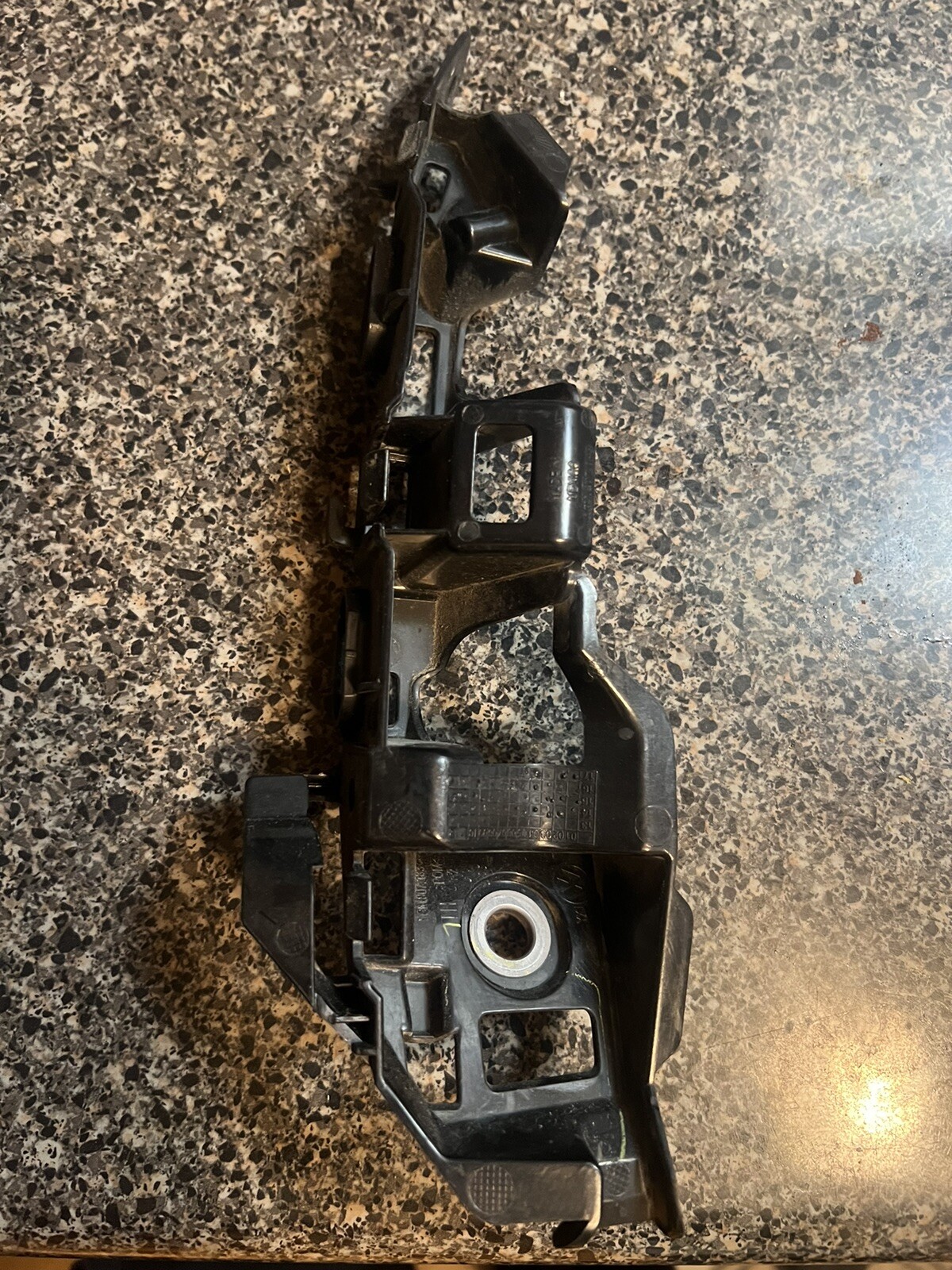 2015-2019 VW Golf GTI e-Golf MK7 MKVII Front Left Bumper Bracket Mount ...