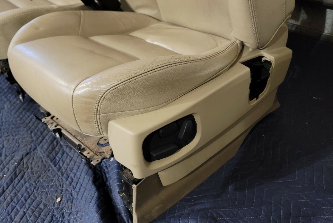 Range Rover Sport L320 10-13 Front Right & Left Seats Driver & RH Side ...