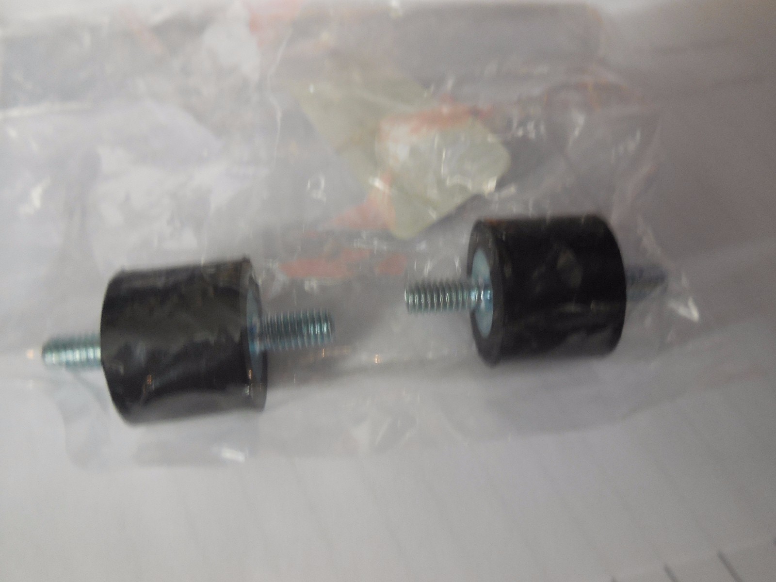 Porsche 924 / 928 / 944 Fuel Pump Mount (rubber mount w/ 6 mm studs ...