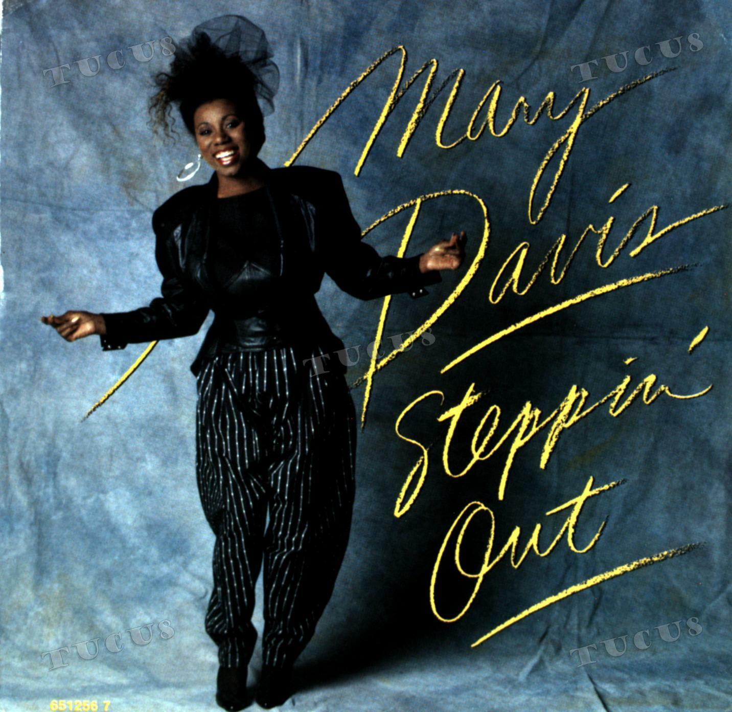 Mary Davis - Steppin' Out 7in (VG+/VG+) '* | eBay