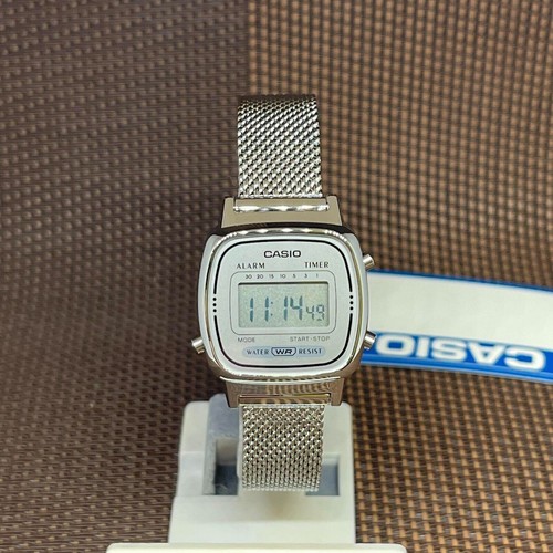 Casio LA670WEM-7D Vintage Mesh Silver Stainless Steel Women Classic ...