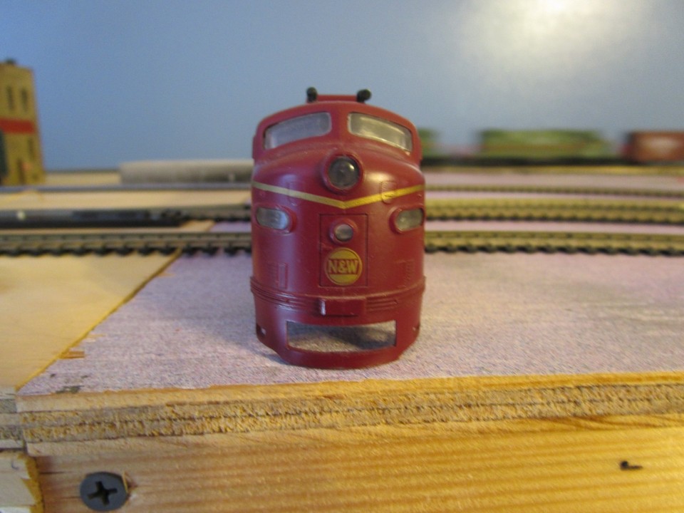 HO Scale E8/9 Partial Kit, Non-Powered | eBay