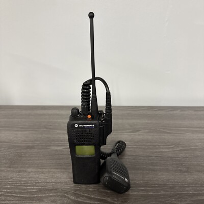 Motorola XTS 2500 Two Way Radio H46UCD9PW5BN 700-800 MHZ w/ Mic | eBay