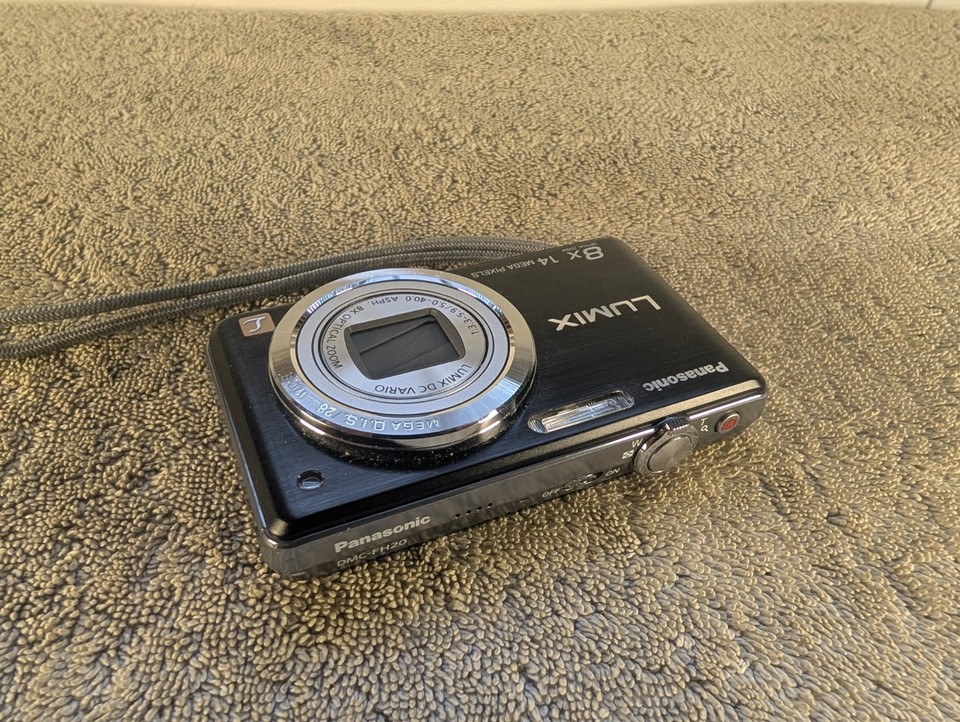 Panasonic Lumix DMC-FH20/FS3 Digital Camera 14MP 8x optical zoom, Black ...