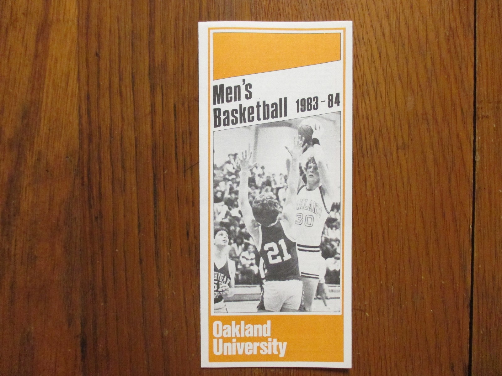 1983 Oakland University Men Basketball Program(15 Signed/LEE FREDERICK ...