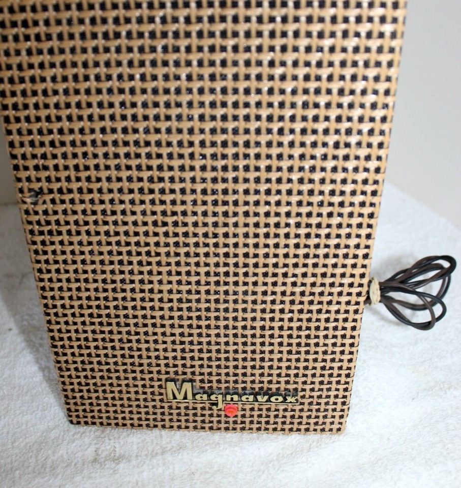 Magnificent Magnavox Stereo Console 4x10 Metal Horn 8 Ohm Tweeters ...