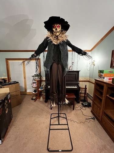 Halloween City Animatronic Drop Down Scarecrow 8.2’ Jumpscare Animated ...