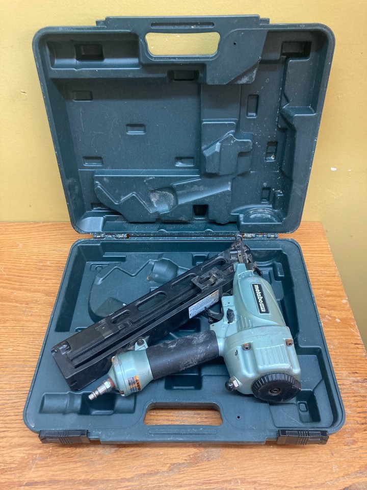 Metabo NT65MA4(S) 2-1/2" 15-Gauge Pneumatic Angled Finish Nailer With ...