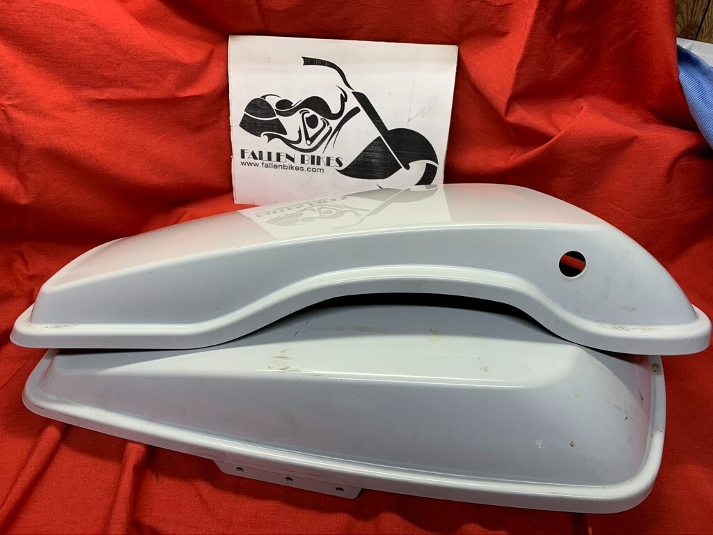 GENUINE 14-20 HARLEY-DAVIDSON TOURING SADDLEBAG LIDS 90200411 90200413 ...