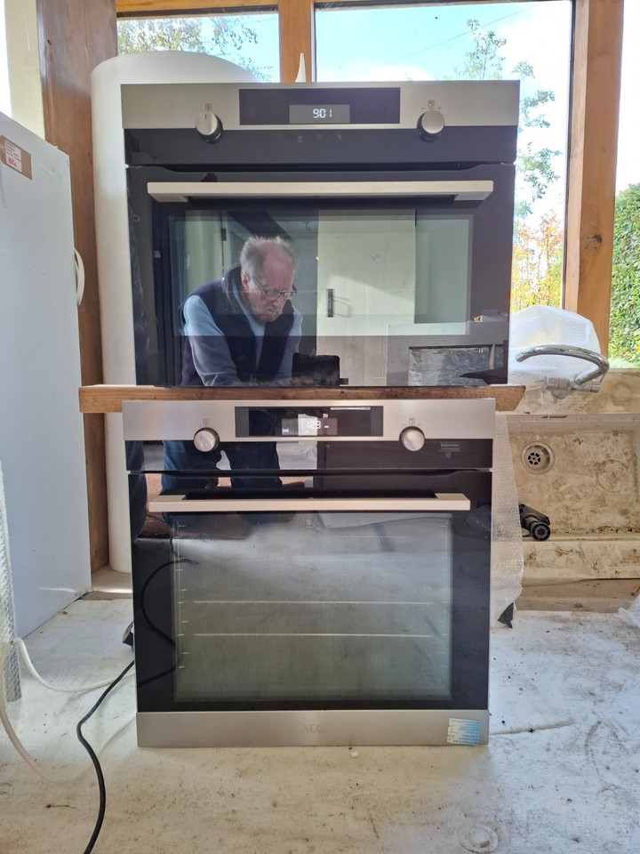 Kitchen units plus microwave oven and full size oven, Hob unit with ...