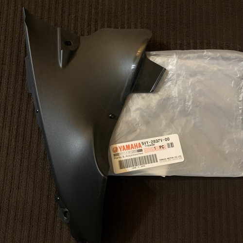 YAMAHA YZF R1 2004 - 2006 AIR OUTLET GRILL LEFT DASH INLAY 5VY-2837V-00 ...