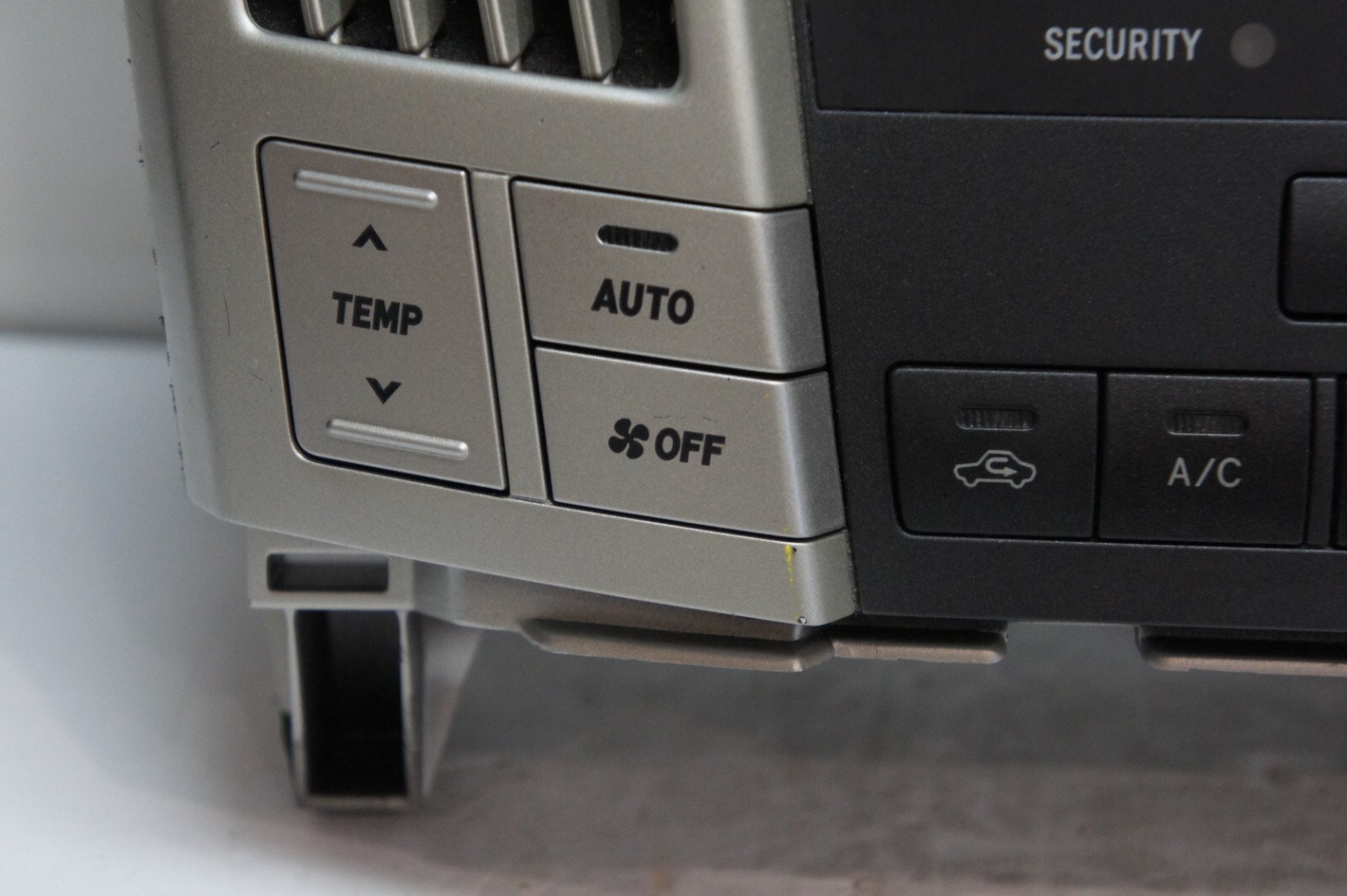 2006 Lexus RX330 AC Heater Climate Control Display Vents Bezel 84010 ...