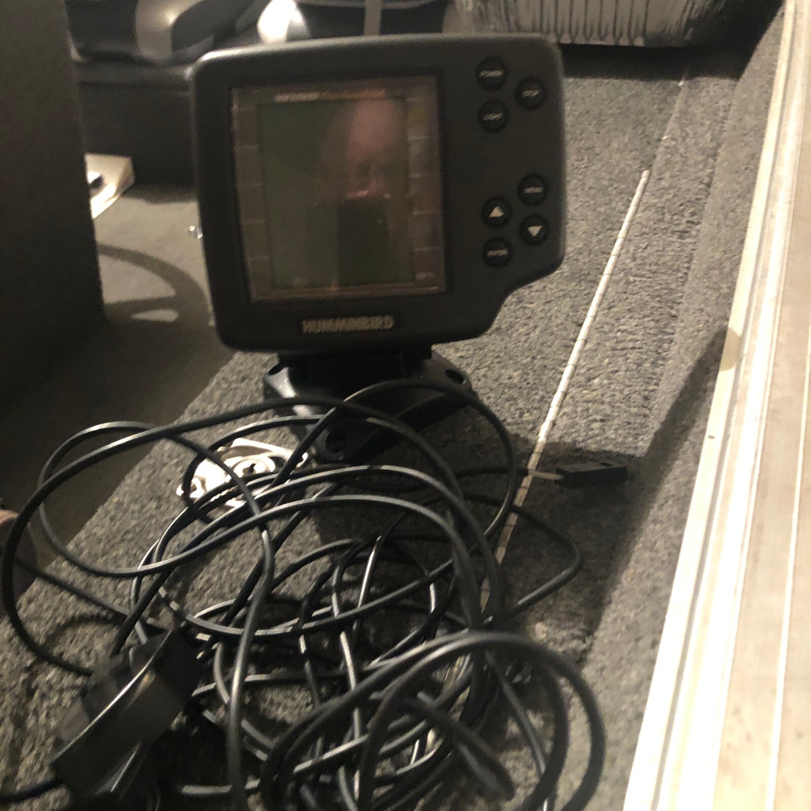 HUMMINGBIRD Wide One Hundred Portable Tracker Fish Finder ~ Powers Up ...