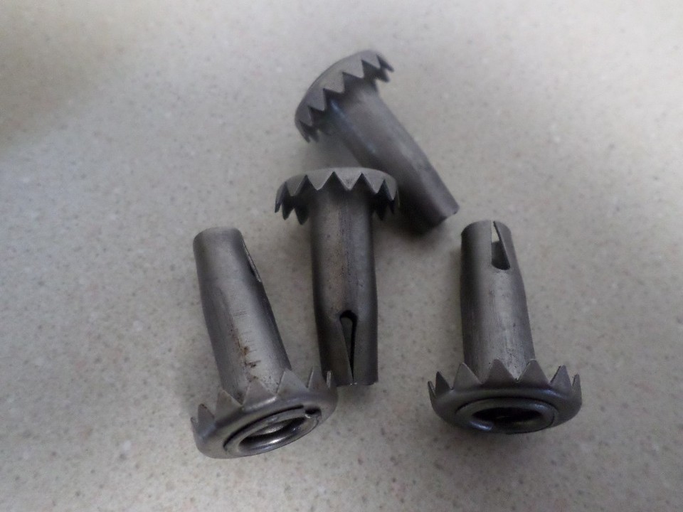 4 VINTAGE WOOD FURNITURE CASTERS WHEELS GRIP NECK CASTER WHEEL | eBay