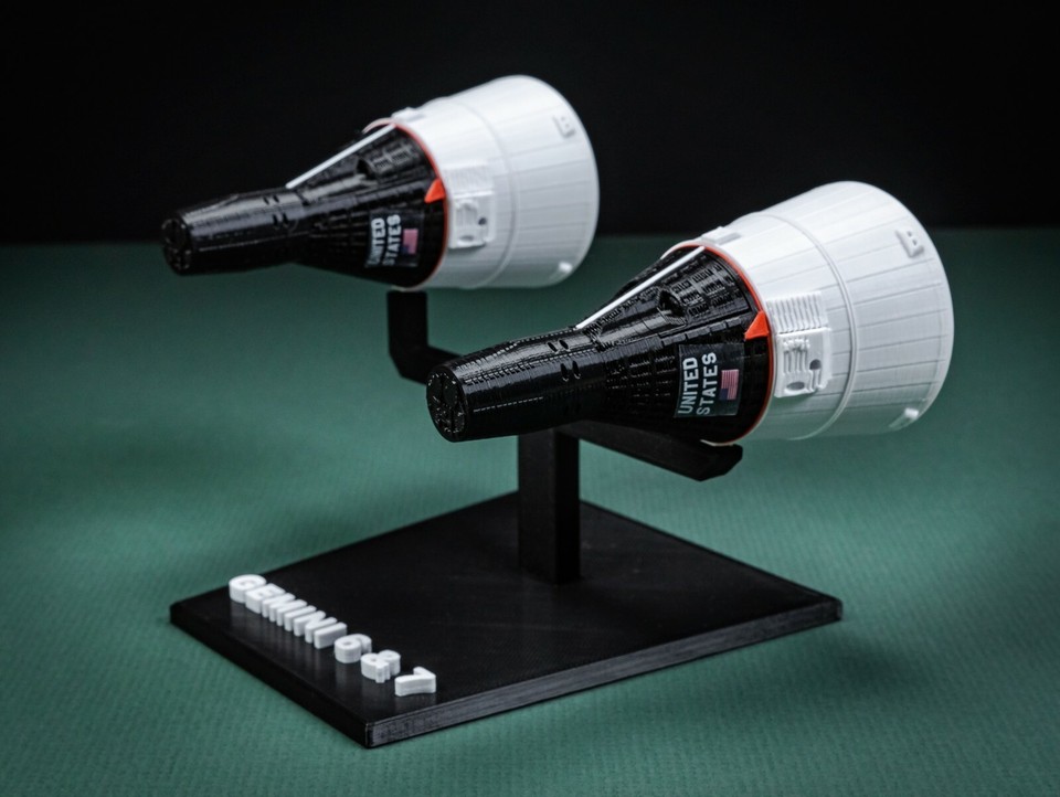 GEMINI 6&7 Rendezvous | Spaceships | Plastic model | Rocket ...
