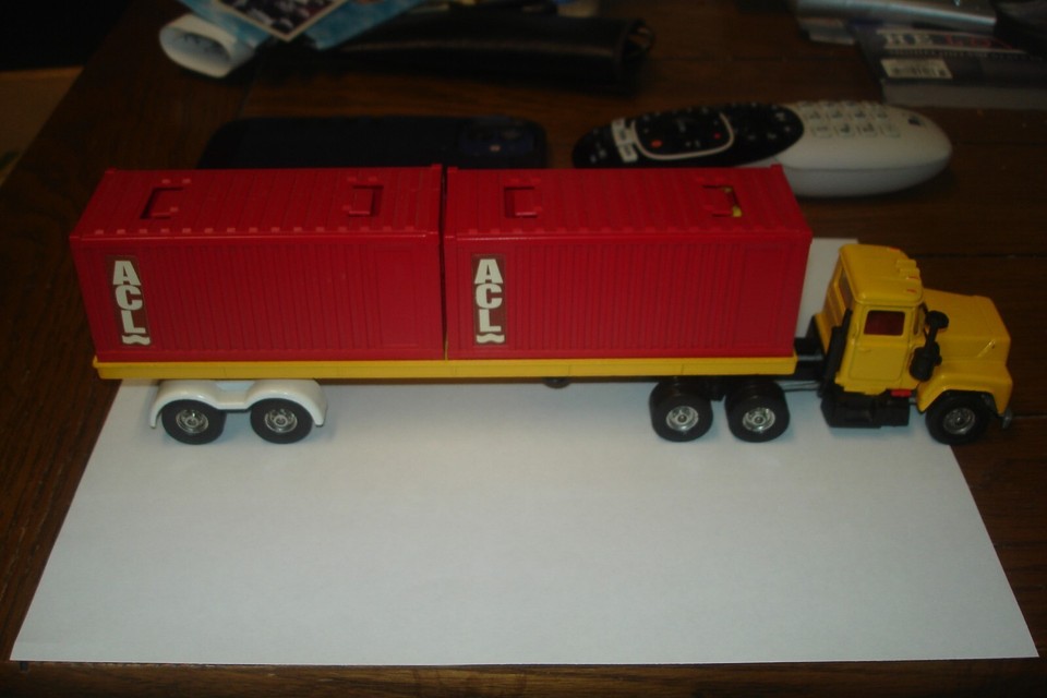 CORGI MACK TRUCK W/CONTAINERS 1106 ACL | eBay