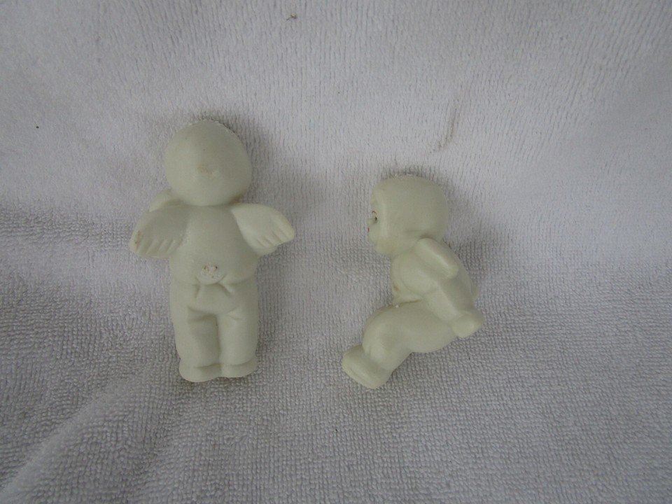 SET OF 2 ~VINTAGE SNOW ANGELS PORCELAIN FIGURINES!! | eBay