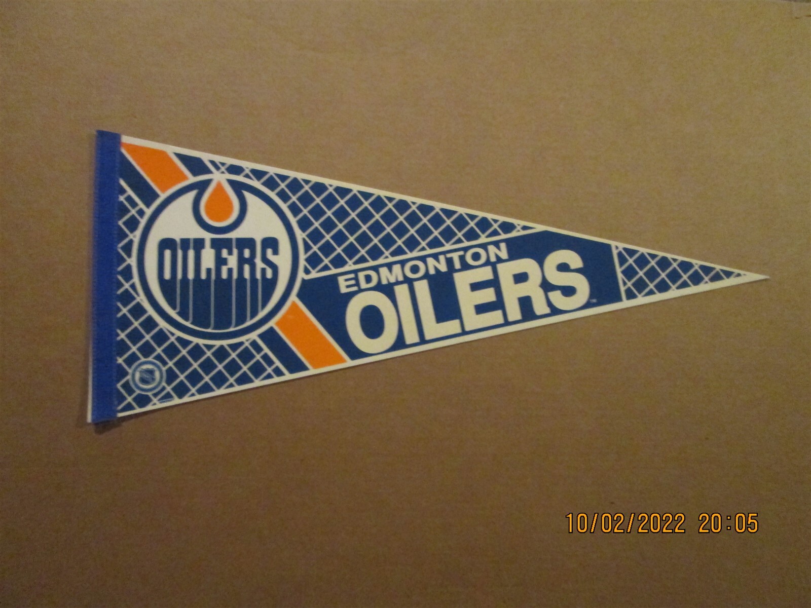 NHL Edmonton Oilers Vintage Circa 1990's Team Logo Hockey Net Pennant ...