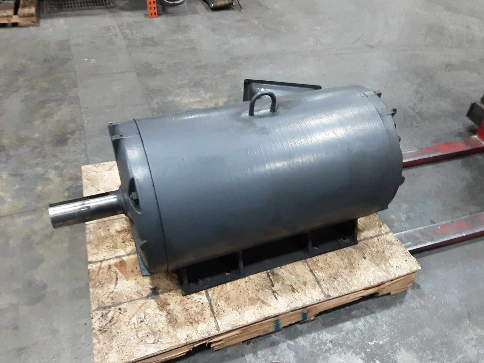 300 HP Lincoln Electric Motor S4494R300T64YT1D1 FRAME 449T 1785 RPM ...