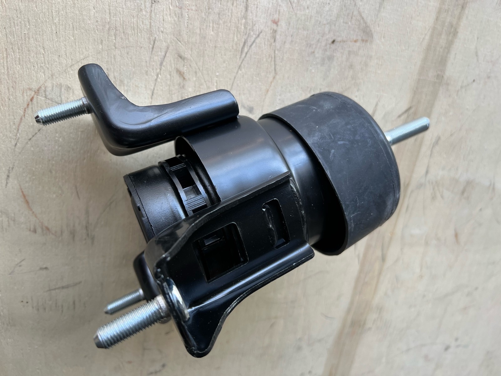 9891 Front Engine Mount 1PC For Toyota Highlander 19-14 L4-2.7L 12361 ...