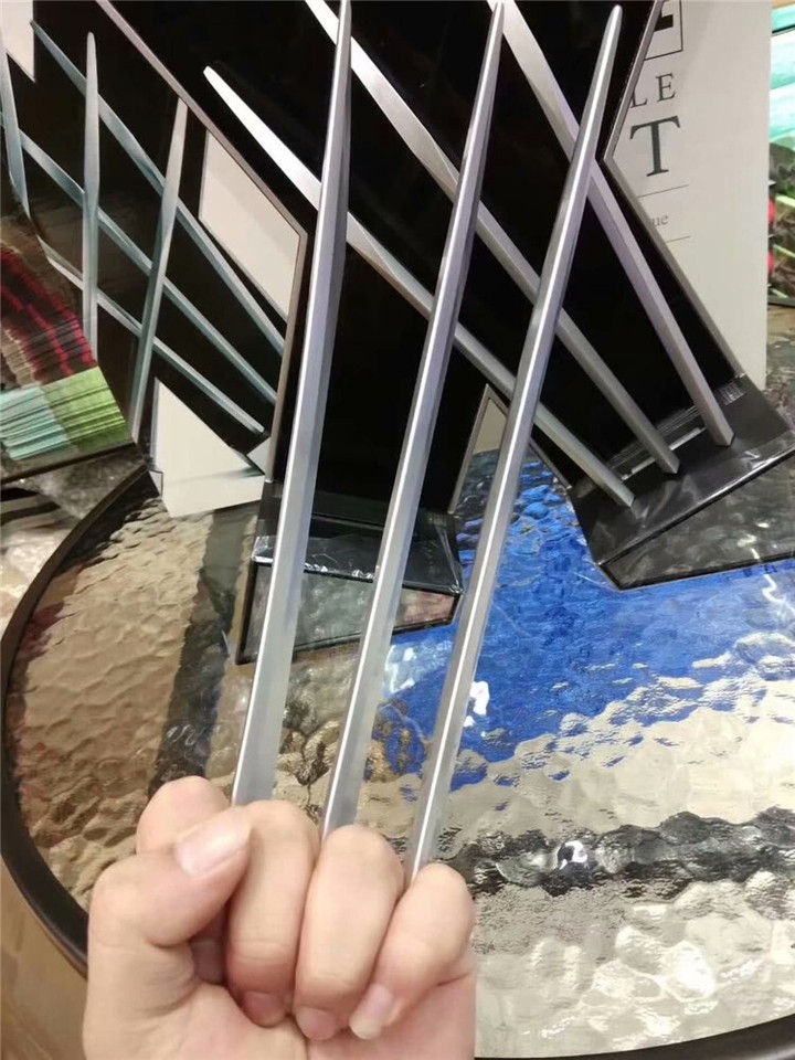 X-MEN Wolverine Logan Claw LED Light Base Cosplay Props Hanging Wall ...