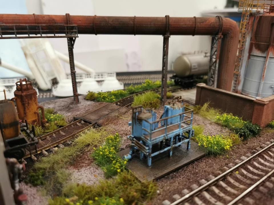 HO Scale 1:87 Train Scene with Pipeline Model – Realistic Railway Setup ...