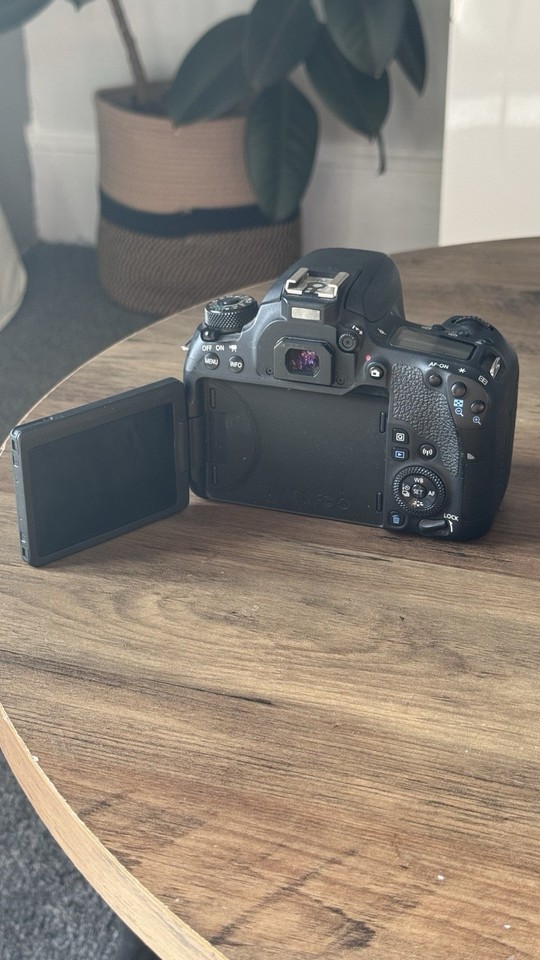 Canon 700D DSLR + 18-55mm Canon Lens In Excellent Condition | eBay UK