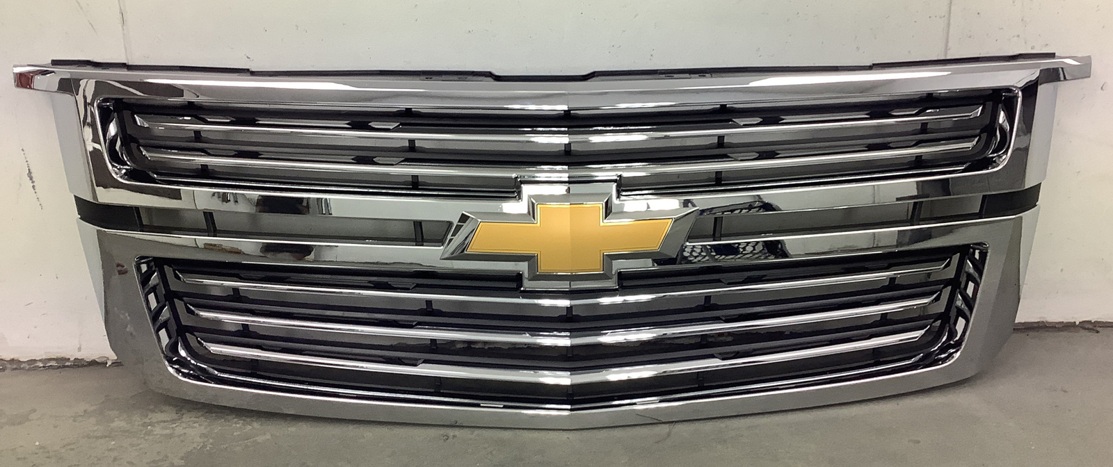 2015-2019 Chevrolet Tahoe Suburban LTZ Grille Grill Chrome OEM 22936489 ...