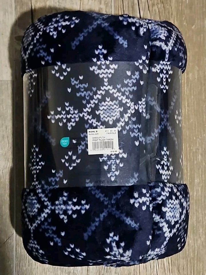 The Big One Winter Snowflakes Blue oversized supersoft plush throw ...