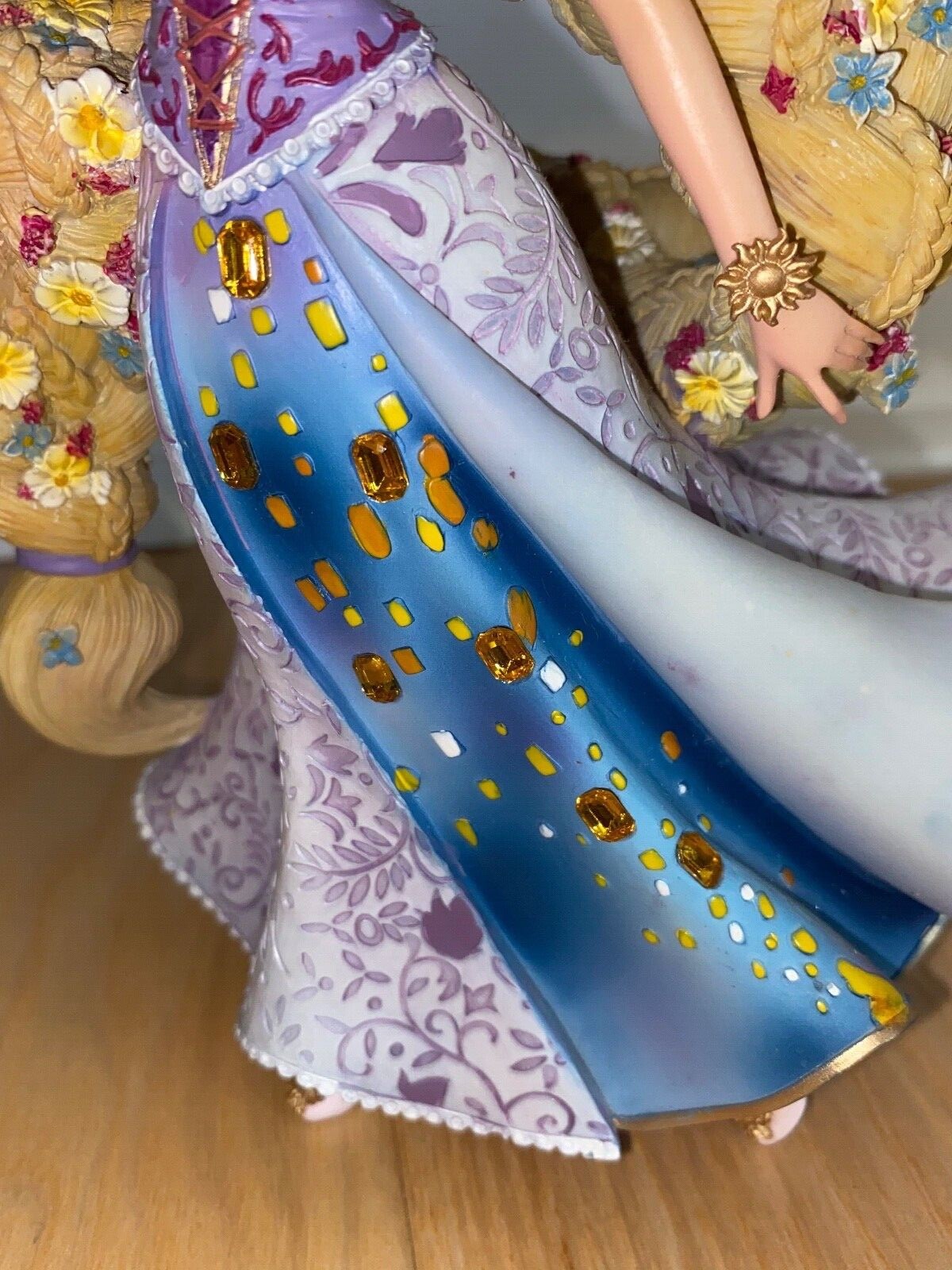 Enesco Disney Showcase Rapunzel Figurine, 8" Couture de Force Disney ...