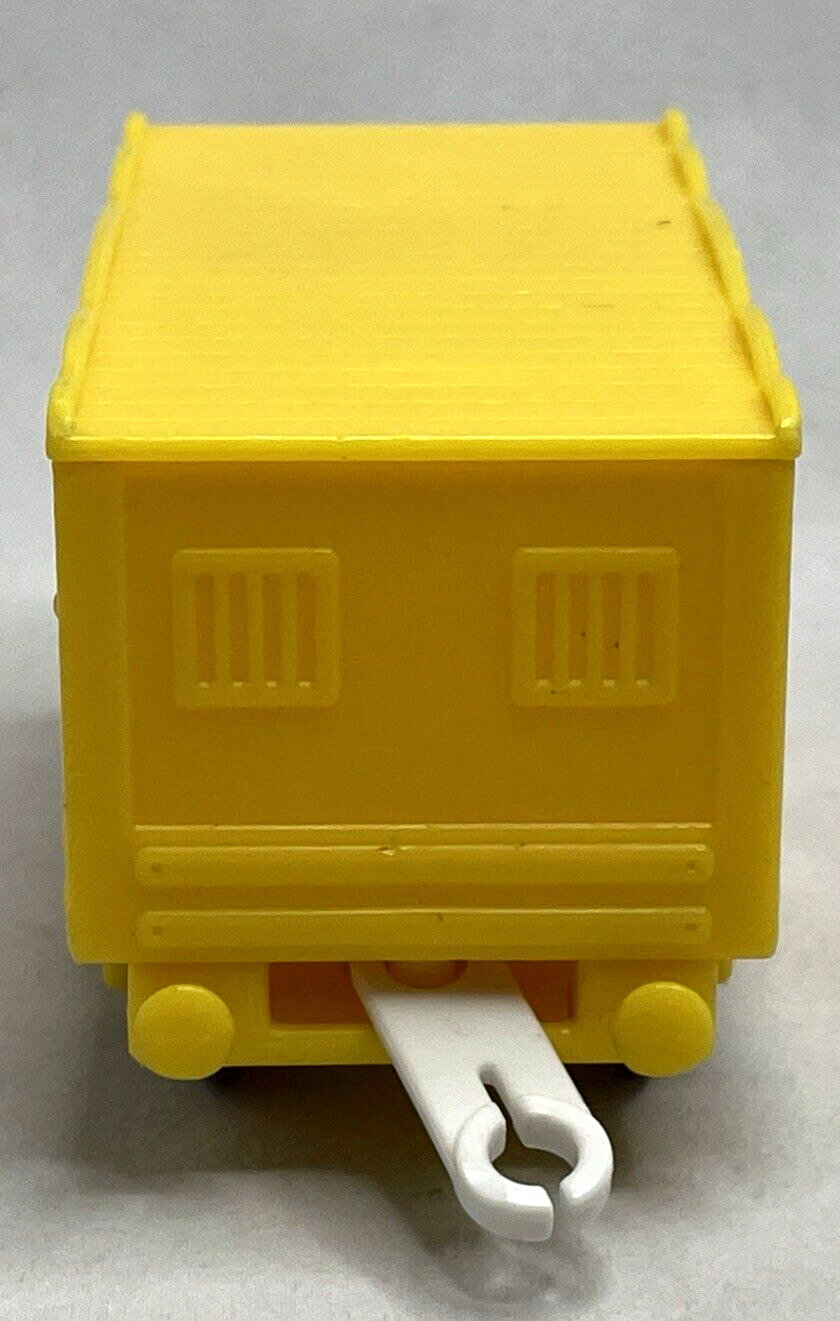 2010 Thomas YELLOW CIRCUS CLOWN CAR 3.5" Figure Trackmaster Train Toy ...